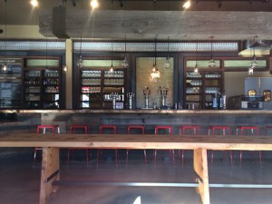Roam Artisan Burgers Opens in Lafayette – Beyond the Creek