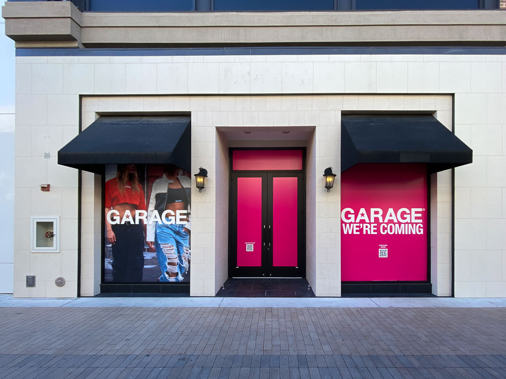 Garage Coming Soon Signage Up at Broadway Plaza – Beyond the Creek